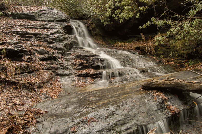 Bee Cove Falls – The Waterfalls of Oconee County, South Carolina